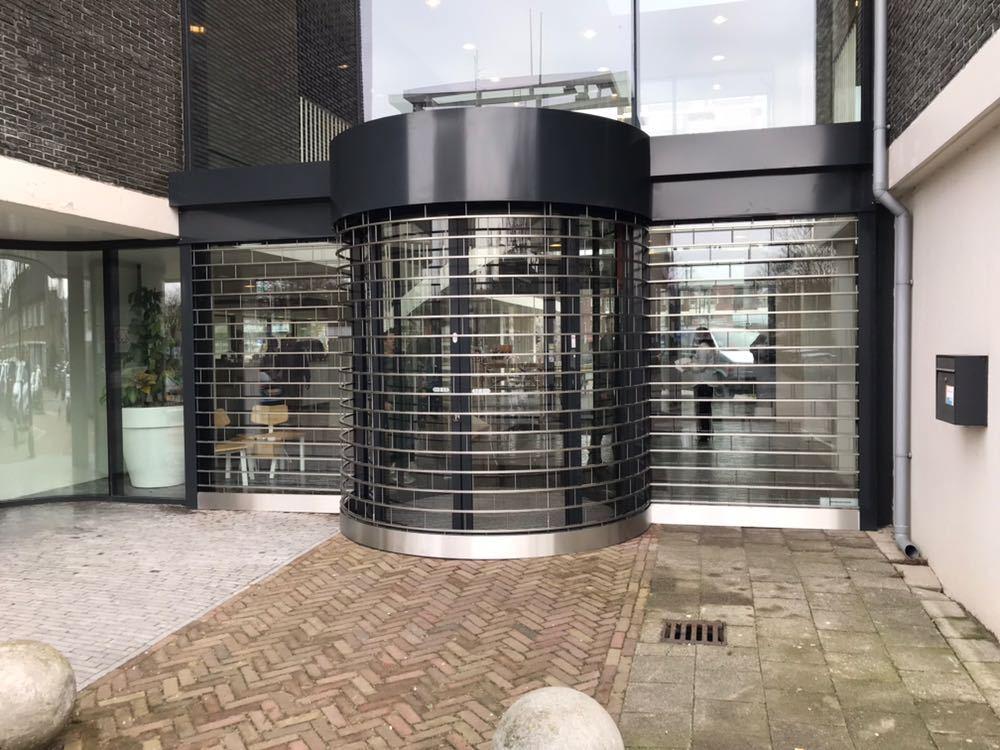 Stackdoor Curved | UK Roller Shutters